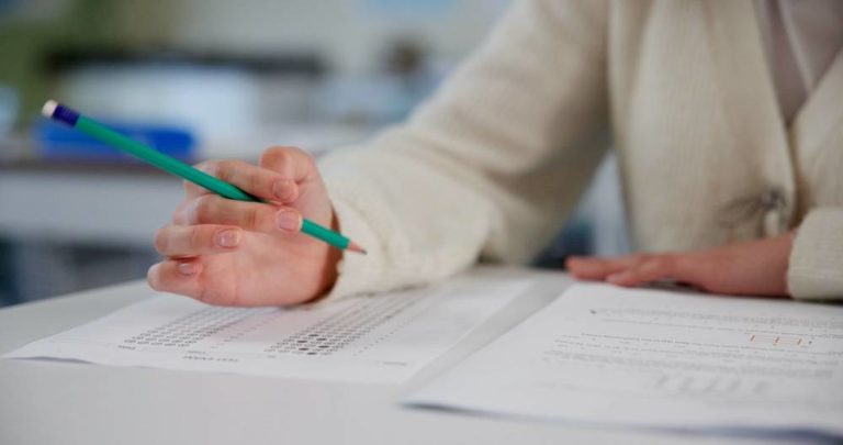 UK University Assessment Methods: How Are Students Tested?